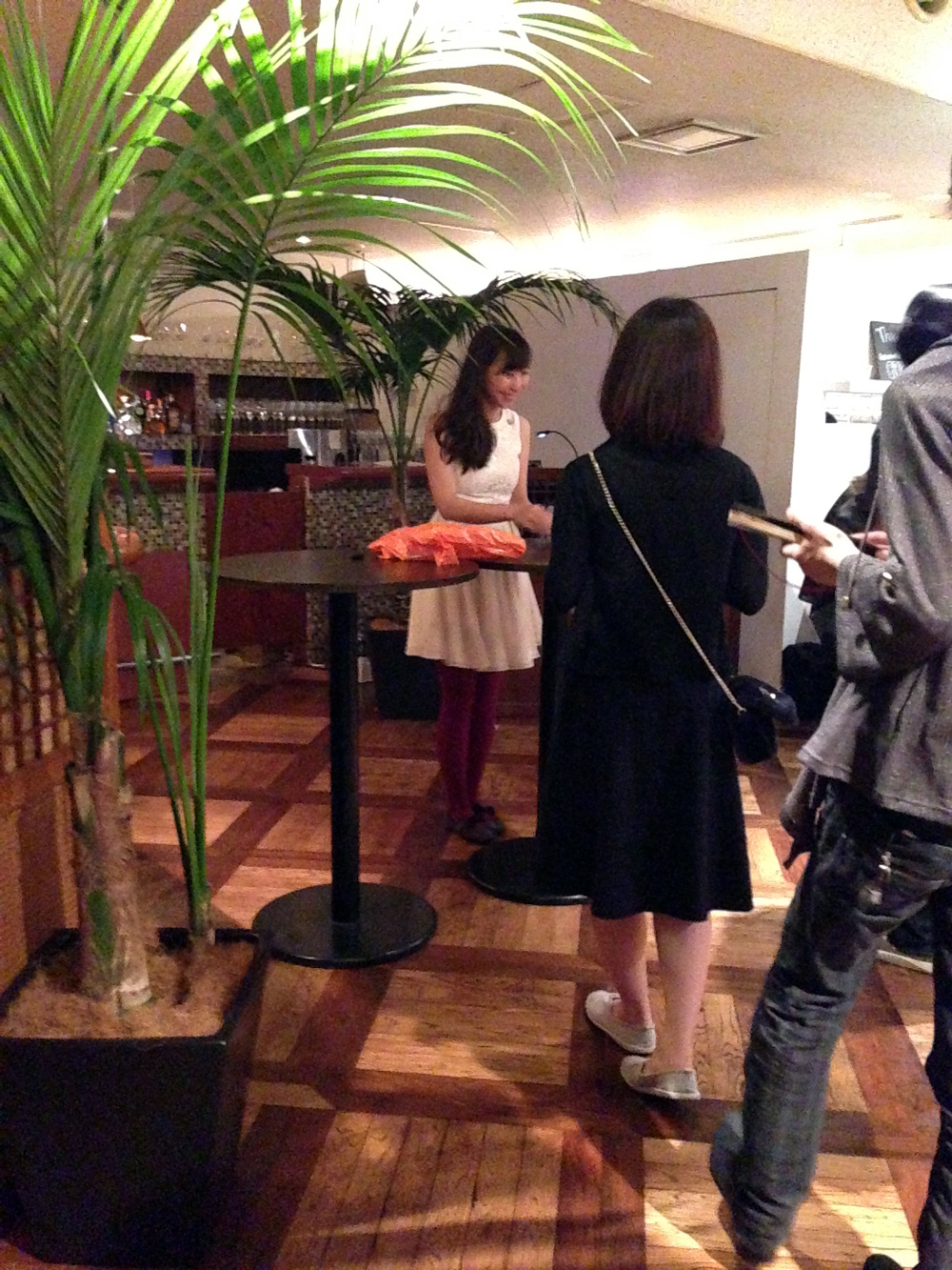 コトリンゴ コトリの巣めぐりツアー2014 Band set ver.@CAY 素晴らしい笑顔と歌とピアノ、的確なリズムセクションに表情豊かな ...